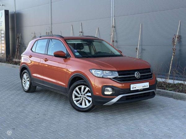 Orange Volkswagen T-Cross 2019 in Vilnius, with an engine capacity of 1.00 L and mileage of 272 thousand km for 11699 €, photo 5 on AUTOMOTO.COM.LV