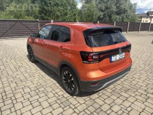 Orange Volkswagen T-Cross 2019 in Valmiera, with an engine capacity of 1.00 L and mileage of 63 thousand km for 15500 €, photo 4 on AUTOMOTO.COM.LV