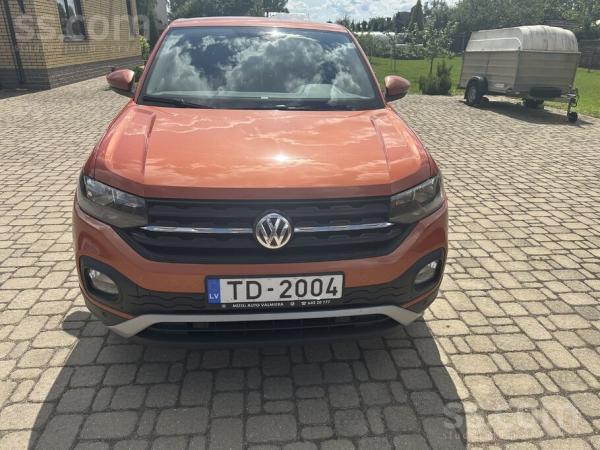 Orange Volkswagen T-Cross 2019 in Valmiera, with an engine capacity of 1.00 L and mileage of 63 thousand km for 15500 €, photo 6 on AUTOMOTO.COM.LV