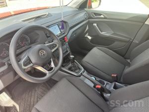 Orange Volkswagen T-Cross 2019 in Valmiera, with an engine capacity of 1.00 L and mileage of 63 thousand km for 15500 €, photo 10 on AUTOMOTO.COM.LV