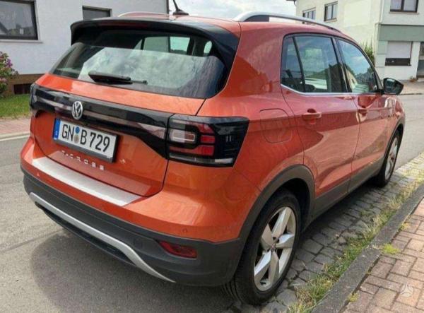 Oranžs Volkswagen T-Cross 2019 Vilkaviškis, ar dzinēja tilpumu 1.00 L un nobraukumu 140 tūkst. km par 11600 €, foto 2 vietnē AUTOMOTO.COM.LV