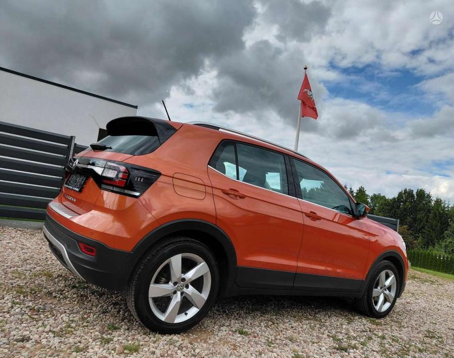 Оранжевый Фольксваген T-Cross 2019 в Вилкавишкис, объемом двигателя 1.00 л и пробегом 140 тыс. км за 13300 €, фото 13 на AUTOMOTO.COM.LV