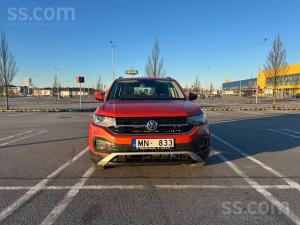 Oranžs Volkswagen T-Cross 2020 Rīga, ar dzinēja tilpumu 1.00 L un nobraukumu 26 tūkst. km par 16290 €, foto  vietnē AUTOMOTO.COM.LV