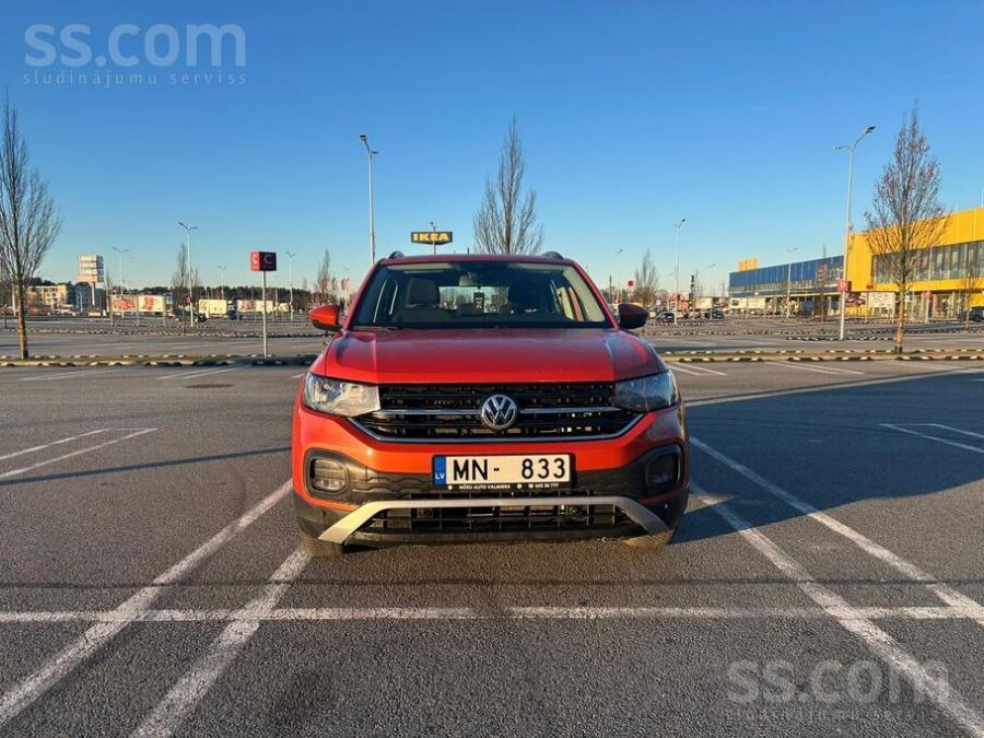 Orange Volkswagen T-Cross 2020 in Riga, with an engine capacity of 1.00 L and mileage of 26 thousand km for 16290 €, photo 1 on AUTOMOTO.COM.LV
