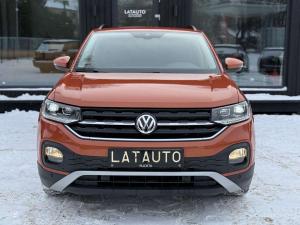 Orange Volkswagen T-Cross 2020 in Riga, with an engine capacity of 1.00 L and mileage of 61 thousand km for 15995 €, photo 2 on AUTOMOTO.COM.LV