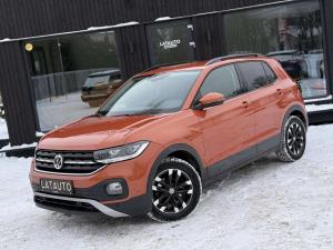 Orange Volkswagen T-Cross 2020 in Riga, with an engine capacity of 1.00 L and mileage of 61 thousand km for 15995 €, photo 3 on AUTOMOTO.COM.LV