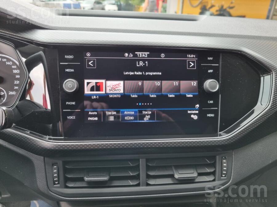 Oranžs Volkswagen T-Cross 2021 Rīga, ar dzinēja tilpumu 1.00 L un nobraukumu 89 tūkst. km par 14200 €, foto 14 vietnē AUTOMOTO.COM.LV