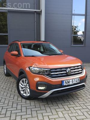 Orange Volkswagen T-Cross 2023 in Talsi, with an engine capacity of 1.00 L and mileage of 23 thousand km for 19800 €, photo  on AUTOMOTO.COM.LV