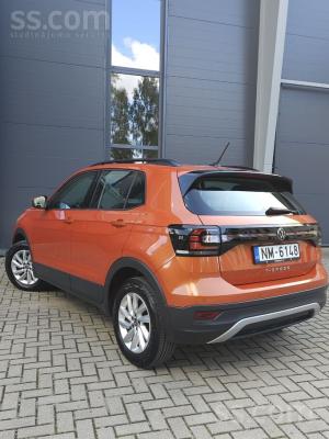 Oranžs Volkswagen T-Cross 2023 Talsi, ar dzinēja tilpumu 1.00 L un nobraukumu 23 tūkst. km par 19800 €, foto 4 vietnē AUTOMOTO.COM.LV