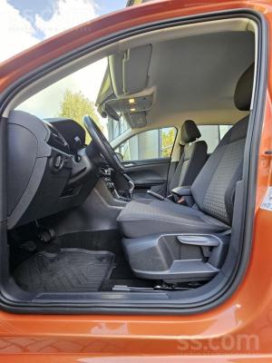 Oranžs Volkswagen T-Cross 2023 Talsi, ar dzinēja tilpumu 1.00 L un nobraukumu 23 tūkst. km par 19800 €, foto 12 vietnē AUTOMOTO.COM.LV