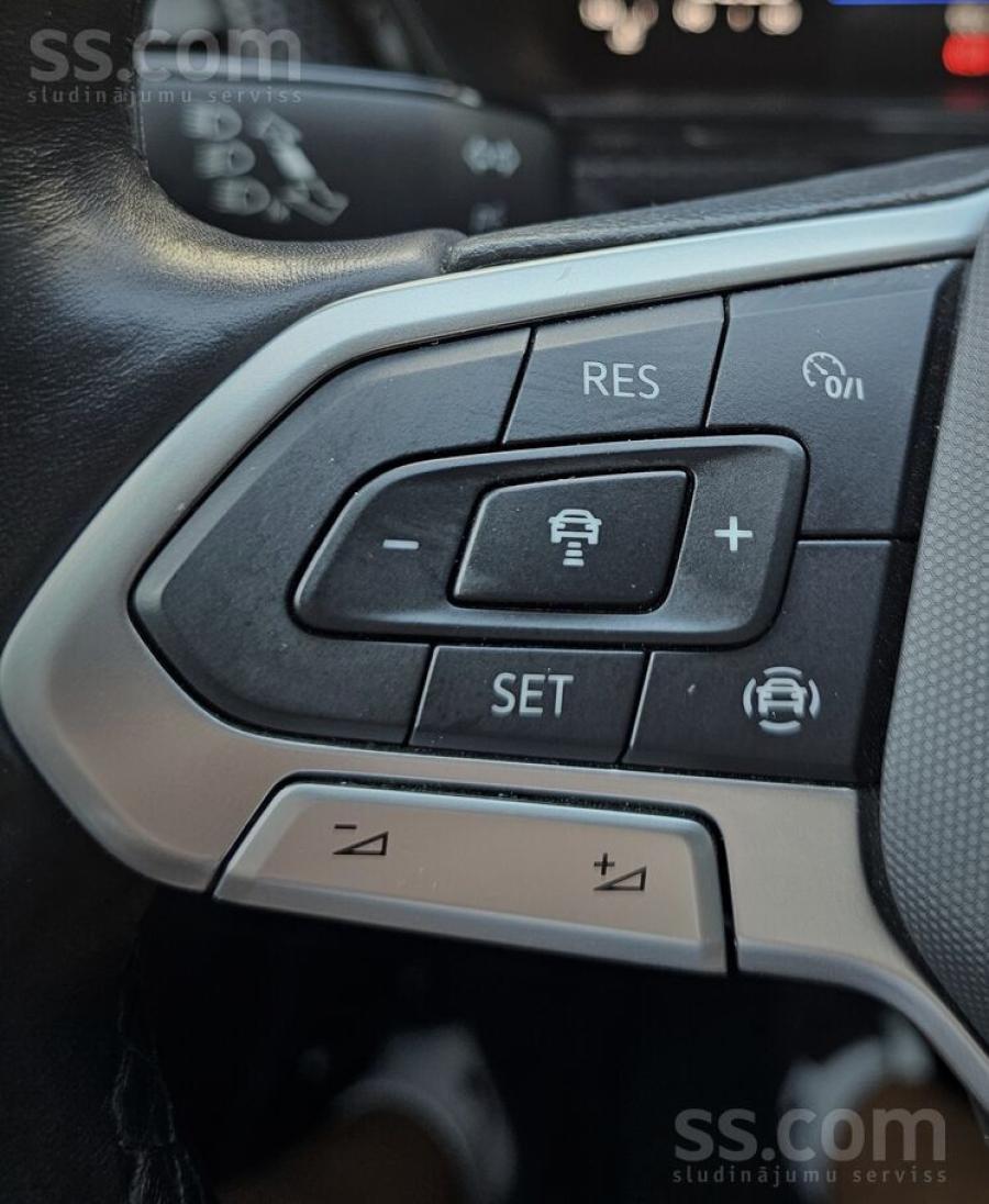 Oranžs Volkswagen T-Cross 2023 Talsi, ar dzinēja tilpumu 1.00 L un nobraukumu 23 tūkst. km par 19800 €, foto 20 vietnē AUTOMOTO.COM.LV