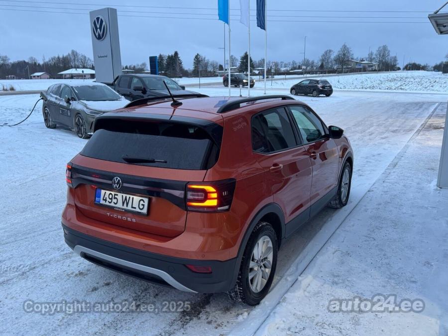 Oranžs Volkswagen T-Cross 2021 Viljandi, ar dzinēja tilpumu 1.00 L un nobraukumu 74 tūkst. km par 16500 €, foto 5 vietnē AUTOMOTO.COM.LV
