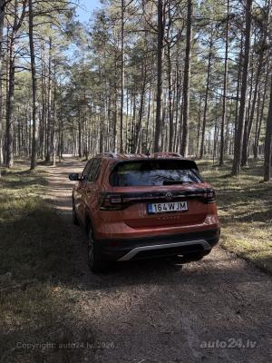 Oranžs Volkswagen T-Cross 2023 Tallina, ar dzinēja tilpumu 1.00 L un nobraukumu 36 tūkst. km par 22000 €, foto 4 vietnē AUTOMOTO.COM.LV