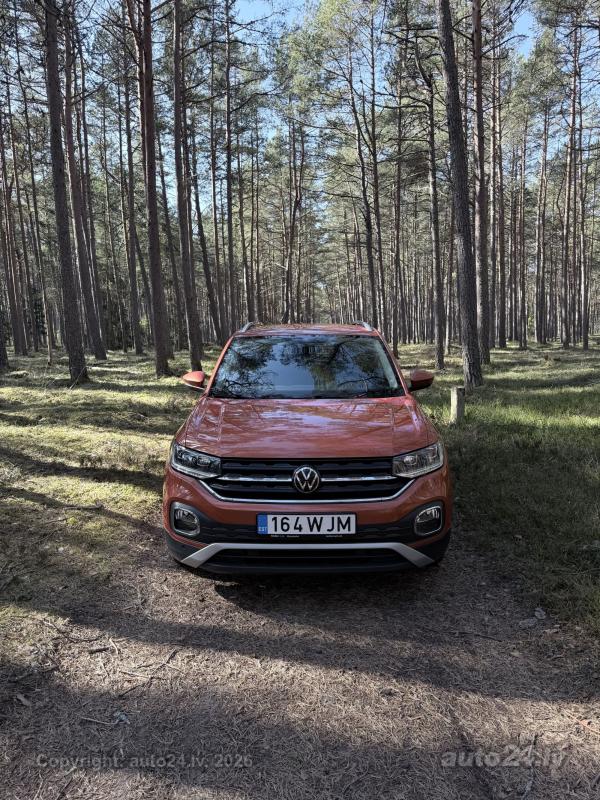Orange Volkswagen T-Cross 2023 in Tallinn, with an engine capacity of 1.00 L and mileage of 36 thousand km for 22000 €, photo 4 on AUTOMOTO.COM.LV