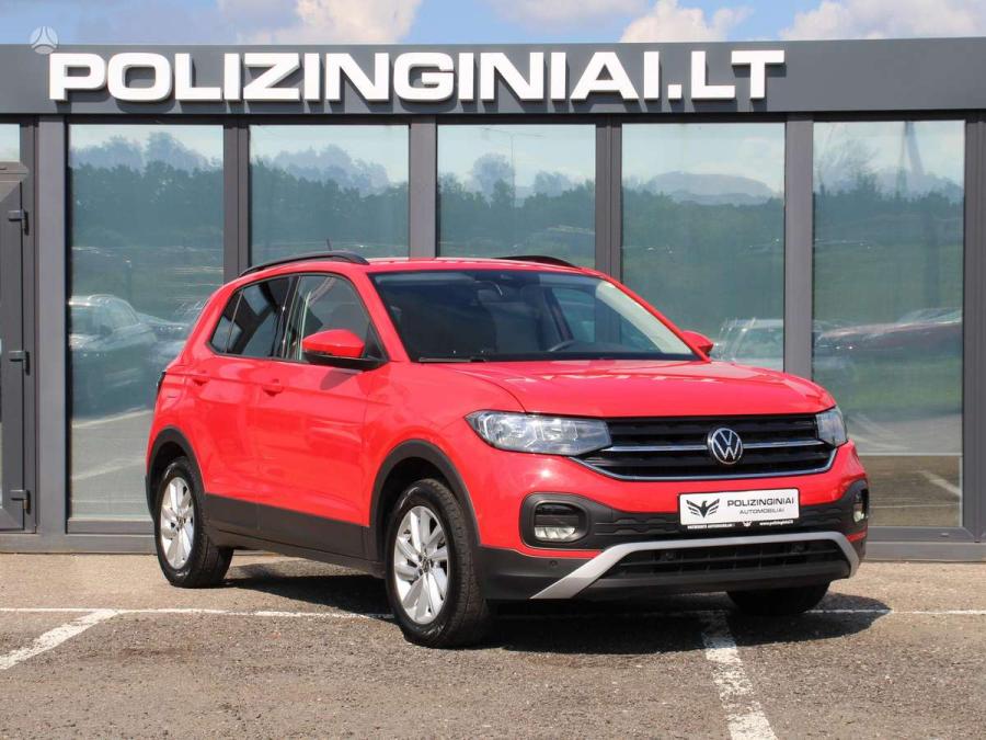 Красный Фольксваген T-Cross 2021 в Вильнюс, объемом двигателя 1.00 л и пробегом 108 тыс. км за 15950 €, фото 3 на AUTOMOTO.COM.LV