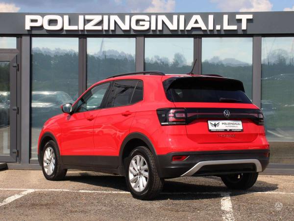 Sarkans Volkswagen T-Cross 2021 Viļņa, ar dzinēja tilpumu 1.00 L un nobraukumu 108 tūkst. km par 15950 €, foto 4 vietnē AUTOMOTO.COM.LV
