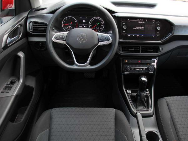 Sarkans Volkswagen T-Cross 2021 Viļņa, ar dzinēja tilpumu 1.00 L un nobraukumu 108 tūkst. km par 15950 €, foto 6 vietnē AUTOMOTO.COM.LV