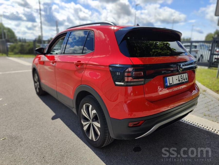 Sarkans Volkswagen T-Cross 2021 Rīga, ar dzinēja tilpumu 1.00 L un nobraukumu 137 tūkst. km par 12800 €, foto 3 vietnē AUTOMOTO.COM.LV