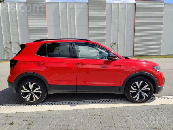 Красный Фольксваген T-Cross 2021 в Рига, объемом двигателя 1.00 л и пробегом 137 тыс. км за 12800 €, фото 5 на AUTOMOTO.COM.LV