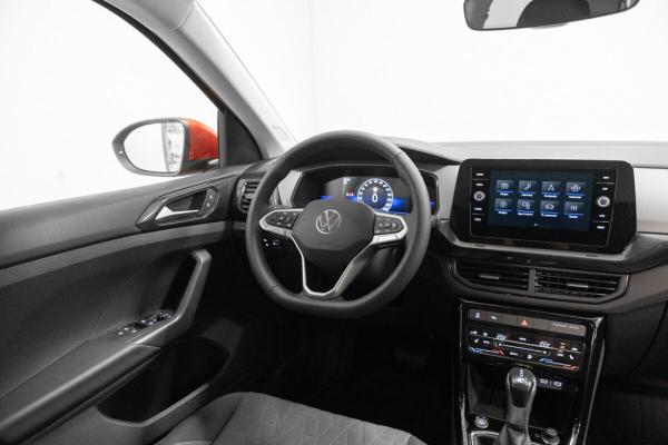 Red Volkswagen T-Cross 2025 in Vilnius, with an engine capacity of 1.00 L and mileage of 15 thousand km for 21900 €, photo 11 on AUTOMOTO.COM.LV