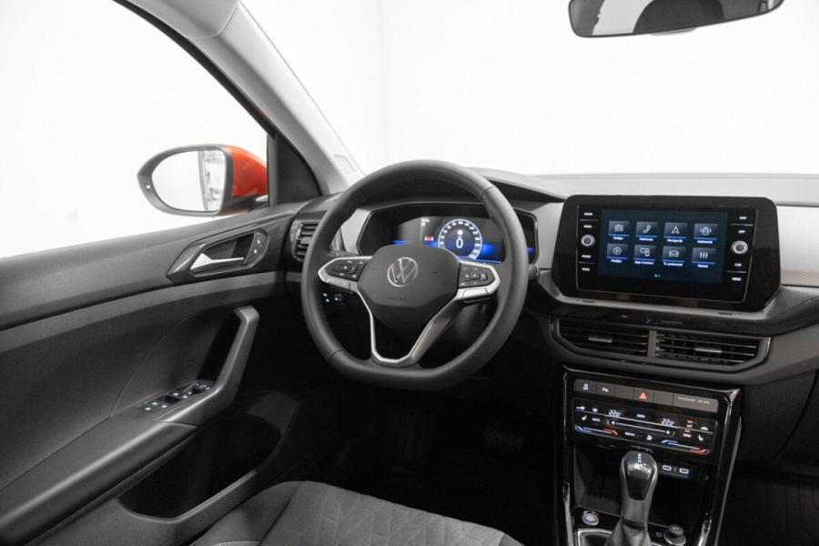 Красный Фольксваген T-Cross 2025 в Вильнюс, объемом двигателя 1.00 л и пробегом 15 тыс. км за 21900 €, фото 11 на AUTOMOTO.COM.LV