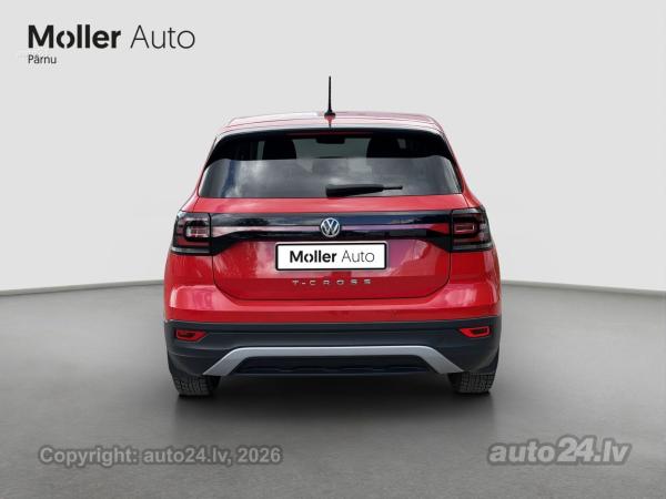Красный Фольксваген T-Cross 2020 в Пярну, объемом двигателя 1.00 л и пробегом 101 тыс. км за 15900 €, фото 4 на AUTOMOTO.COM.LV