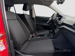 Sarkans Volkswagen T-Cross 2020 Pērnava, ar dzinēja tilpumu 1.00 L un nobraukumu 101 tūkst. km par 15900 €, foto 6 vietnē AUTOMOTO.COM.LV