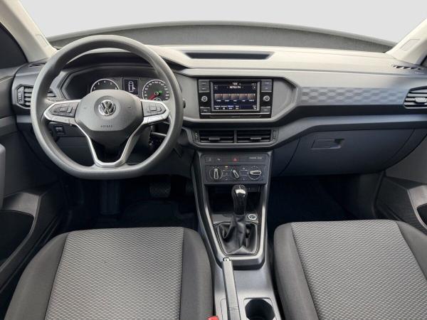Красный Фольксваген T-Cross 2020 в Пярну, объемом двигателя 1.00 л и пробегом 101 тыс. км за 15900 €, фото 6 на AUTOMOTO.COM.LV