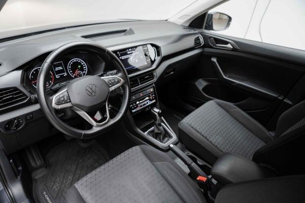 Фольксваген T-Cross 2021 в Пеэтри, объемом двигателя 1.00 л и пробегом 49 тыс. км за 14900 €, фото 8 на AUTOMOTO.COM.LV