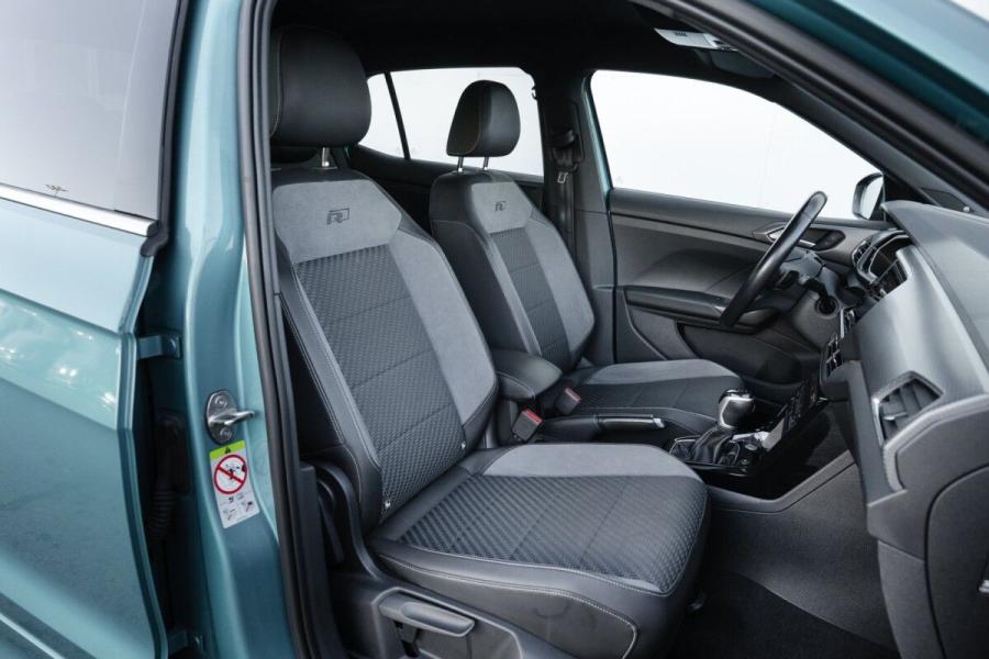Volkswagen T-Cross 2023 in Riga, with an engine capacity of 1.00 L and mileage of 60 thousand km for 18950 €, photo 7 on AUTOMOTO.COM.LV