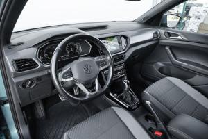 Volkswagen T-Cross 2023 in Riga, with an engine capacity of 1.00 L and mileage of 60 thousand km for 18950 €, photo 21 on AUTOMOTO.COM.LV
