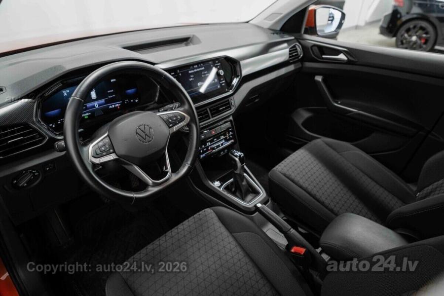 Фольксваген T-Cross 2022 в Таллин, объемом двигателя 1.00 л и пробегом 52 тыс. км за 16500 €, фото 9 на AUTOMOTO.COM.LV