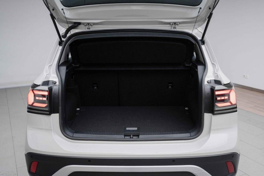 Volkswagen T-Cross 2024 Peetri, ar dzinēja tilpumu 1.50 L un nobraukumu 30 tūkst. km par 22900 €, foto 13 vietnē AUTOMOTO.COM.LV