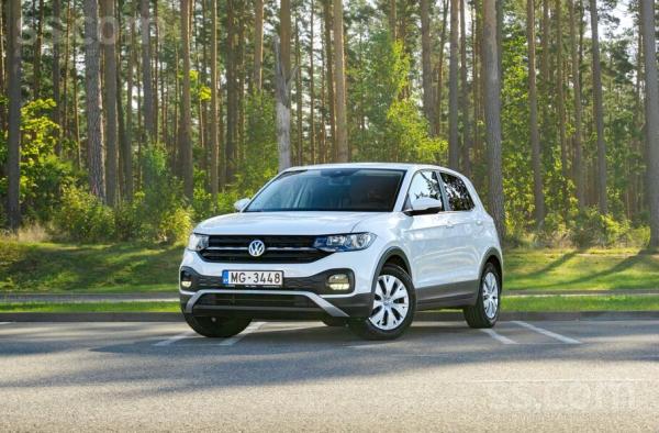 Белый Фольксваген T-Cross 2019 в Рига, объемом двигателя 1.00 л и пробегом 75 тыс. км за 13990 €, фото 4 на AUTOMOTO.COM.LV