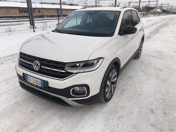 White Volkswagen T-Cross 2019 in Siauliai, with an engine capacity of 1.00 L and mileage of 42 thousand km for 13500 €, photo 1 on AUTOMOTO.COM.LV