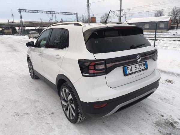 Balts Volkswagen T-Cross 2019 Šauļi, ar dzinēja tilpumu 1.00 L un nobraukumu 42 tūkst. km par 13500 €, foto 6 vietnē AUTOMOTO.COM.LV