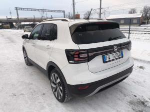 White Volkswagen T-Cross 2019 in Siauliai, with an engine capacity of 1.00 L and mileage of 42 thousand km for 13500 €, photo 6 on AUTOMOTO.COM.LV