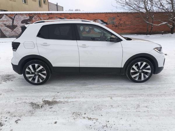 Balts Volkswagen T-Cross 2019 Šauļi, ar dzinēja tilpumu 1.00 L un nobraukumu 42 tūkst. km par 13500 €, foto 7 vietnē AUTOMOTO.COM.LV