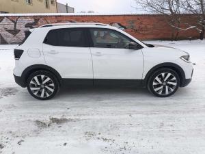 White Volkswagen T-Cross 2019 in Siauliai, with an engine capacity of 1.00 L and mileage of 42 thousand km for 13500 €, photo 7 on AUTOMOTO.COM.LV
