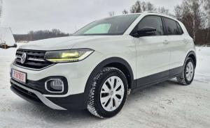 Белый Фольксваген T-Cross 2019 в Утена, объемом двигателя 1.60 л и пробегом 240 тыс. км за 10750 €, фото  на AUTOMOTO.COM.LV