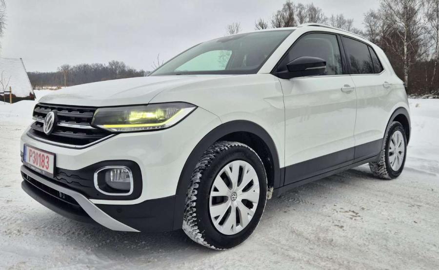 Белый Фольксваген T-Cross 2019 в Утена, объемом двигателя 1.60 л и пробегом 240 тыс. км за 10750 €, фото 1 на AUTOMOTO.COM.LV