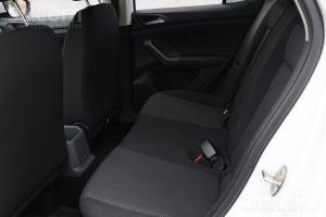 Белый Фольксваген T-Cross 2019 в Тукумс, объемом двигателя 1.00 л и пробегом 248 тыс. км за 8900 €, фото 11 на AUTOMOTO.COM.LV