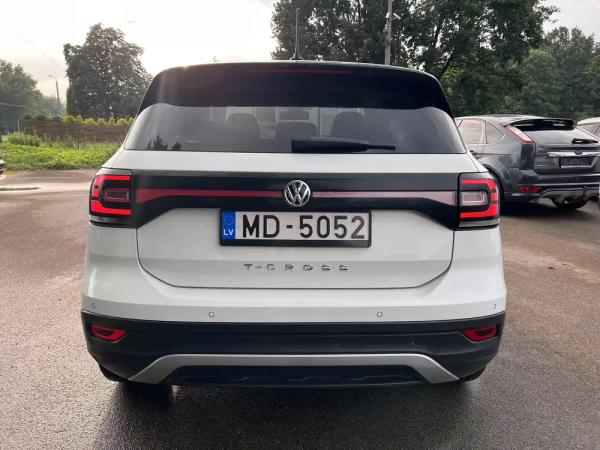 Белый Фольксваген T-Cross 2019 в Рига, объемом двигателя 1.00 л и пробегом 244 тыс. км за 9550 €, фото 5 на AUTOMOTO.COM.LV