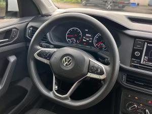 Белый Фольксваген T-Cross 2019 в Рига, объемом двигателя 1.00 л и пробегом 244 тыс. км за 9550 €, фото 14 на AUTOMOTO.COM.LV
