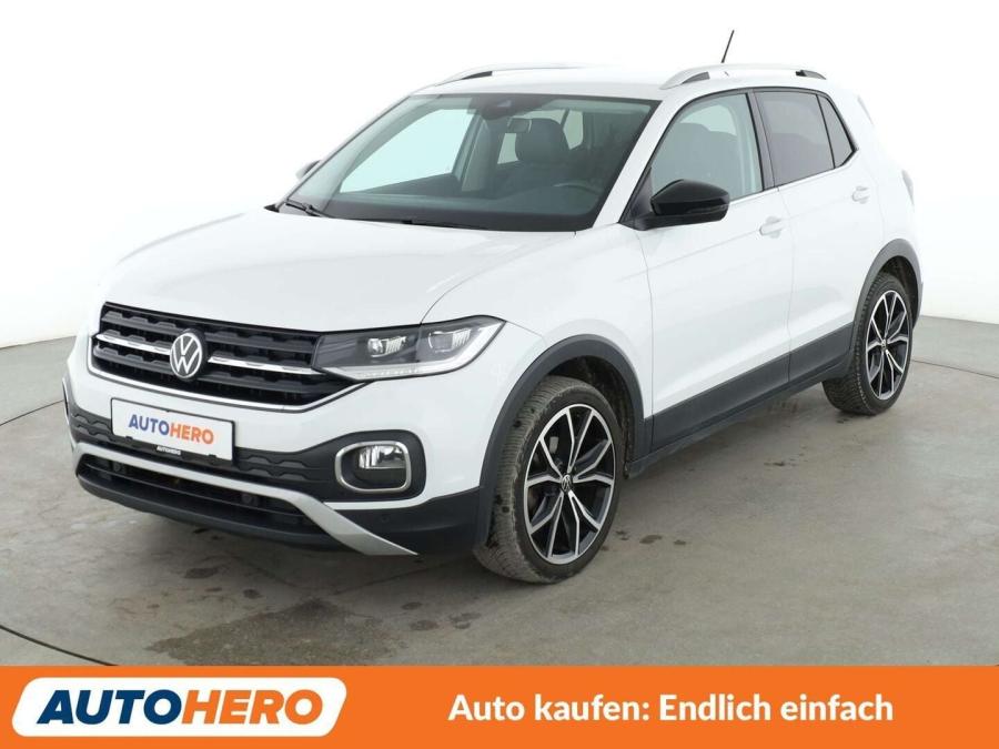 White Volkswagen T-Cross 2020 in Kaunas, with an engine capacity of 1.50 L and mileage of 40 thousand km for 25150 €, photo 1 on AUTOMOTO.COM.LV