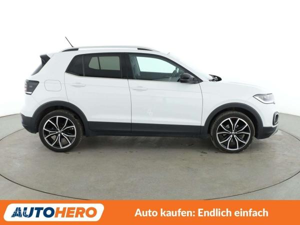 White Volkswagen T-Cross 2020 in Kaunas, with an engine capacity of 1.50 L and mileage of 40 thousand km for 25150 €, photo 7 on AUTOMOTO.COM.LV