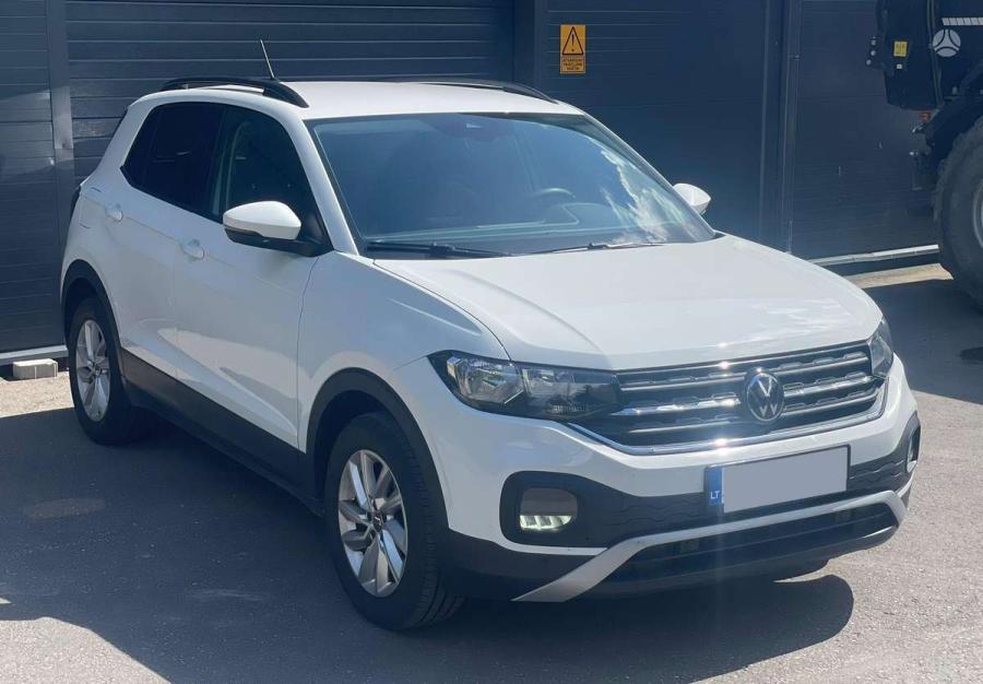 Белый Фольксваген T-Cross 2020 в Вевис, объемом двигателя 1.00 л и пробегом 93 тыс. км за 13850 €, фото 3 на AUTOMOTO.COM.LV