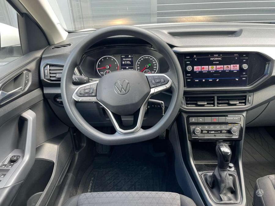 Белый Фольксваген T-Cross 2020 в Вевис, объемом двигателя 1.00 л и пробегом 93 тыс. км за 13850 €, фото 10 на AUTOMOTO.COM.LV
