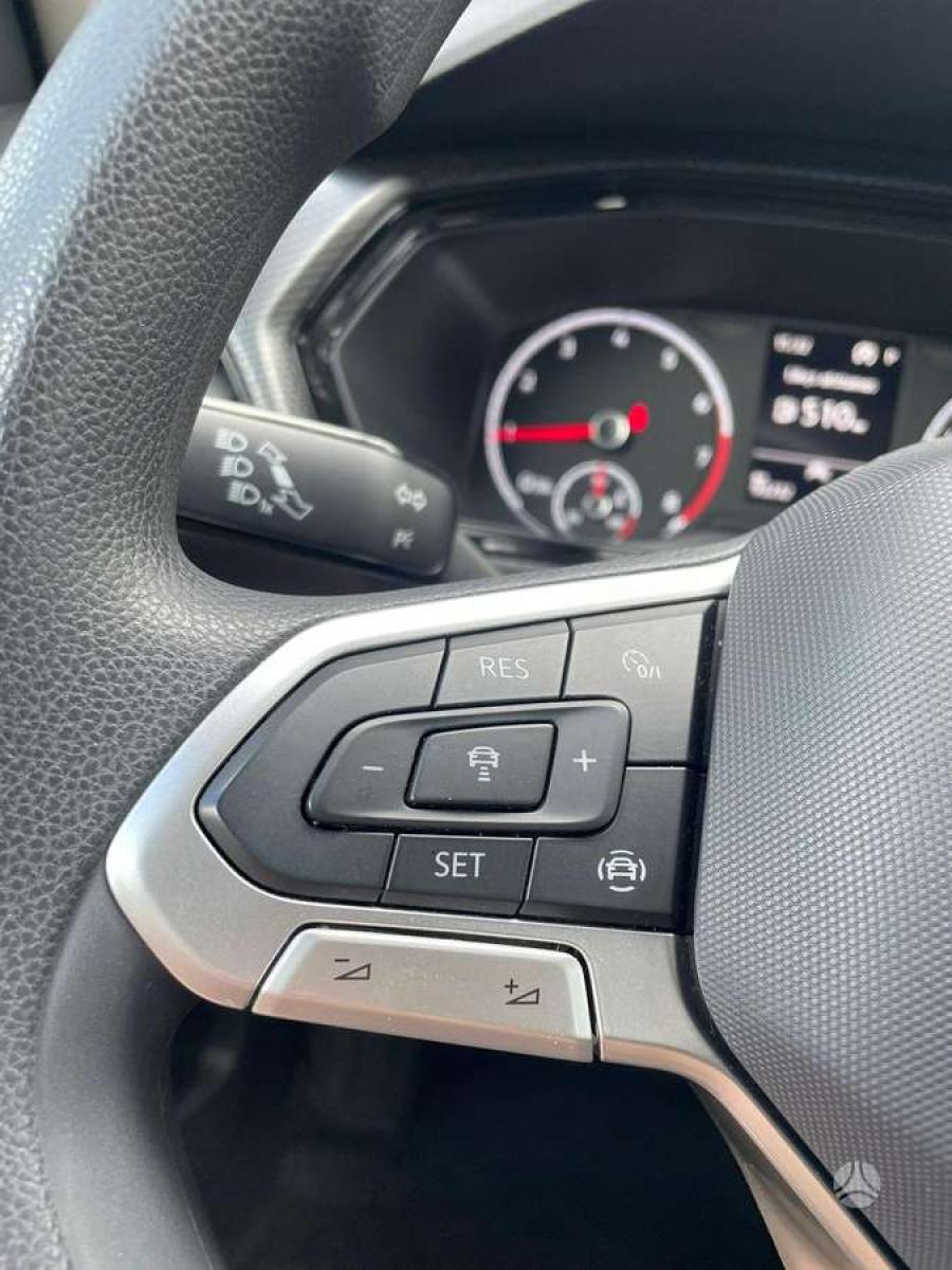 Белый Фольксваген T-Cross 2020 в Вевис, объемом двигателя 1.00 л и пробегом 93 тыс. км за 13850 €, фото 14 на AUTOMOTO.COM.LV