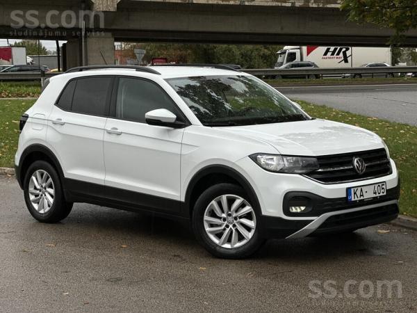 Volkswagen T-Cross 2020 RÄ«ga vietnÄ Balts Volkswagen T-Cross 2020 RÄ«ga, ar dzinÄja tilpumu 1.00 L un nobraukumu 69 tÅ«kst. km par 13900 ā¬, foto 5 vietnÄ AUTOMOTO.COM.LV